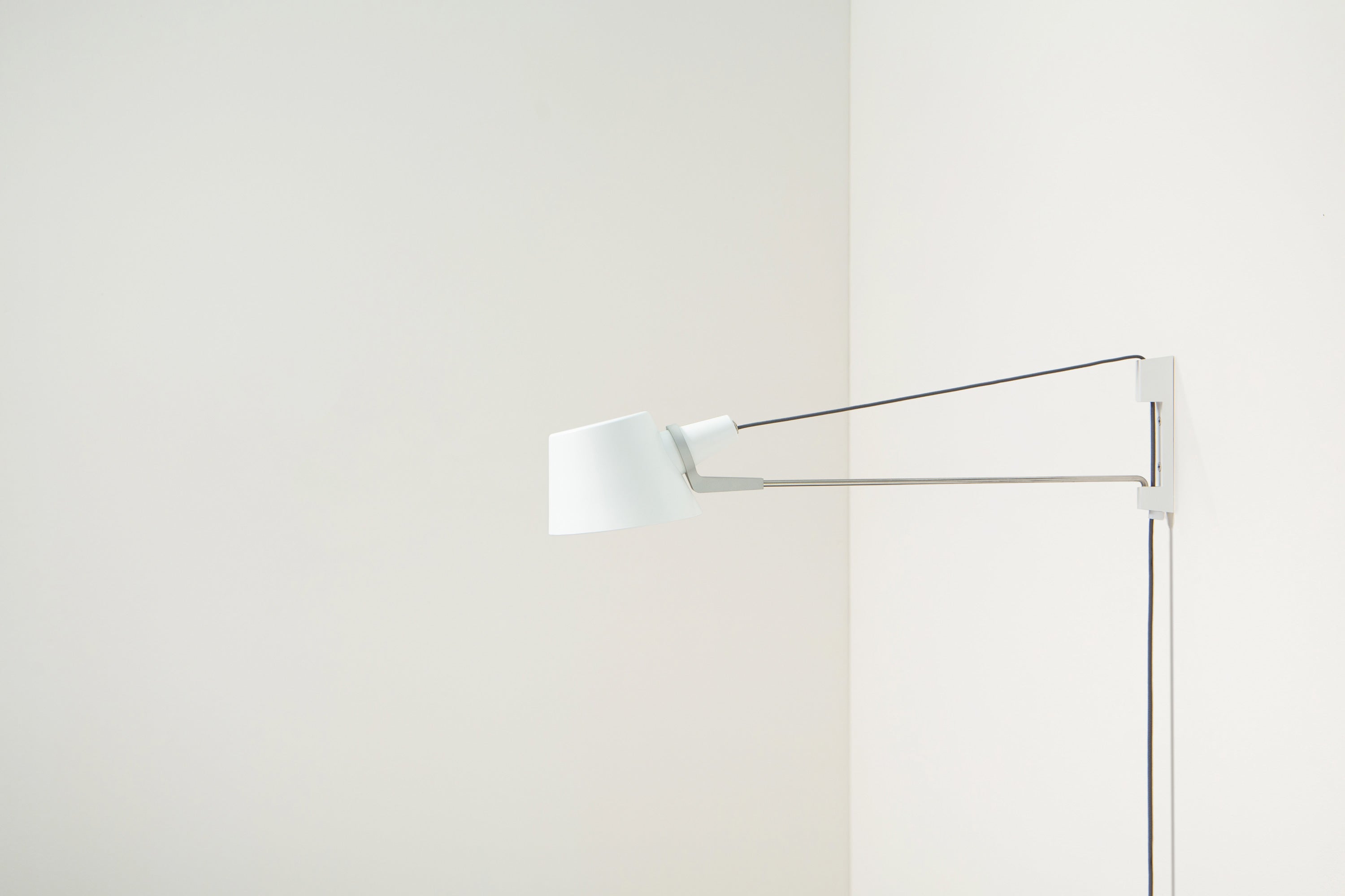 Pivot Plug-In Lifestyle – Ravenhill Studio